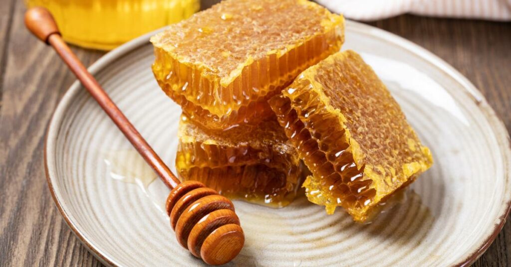 What Does Honeycomb Taste Like? – Cooking Detective